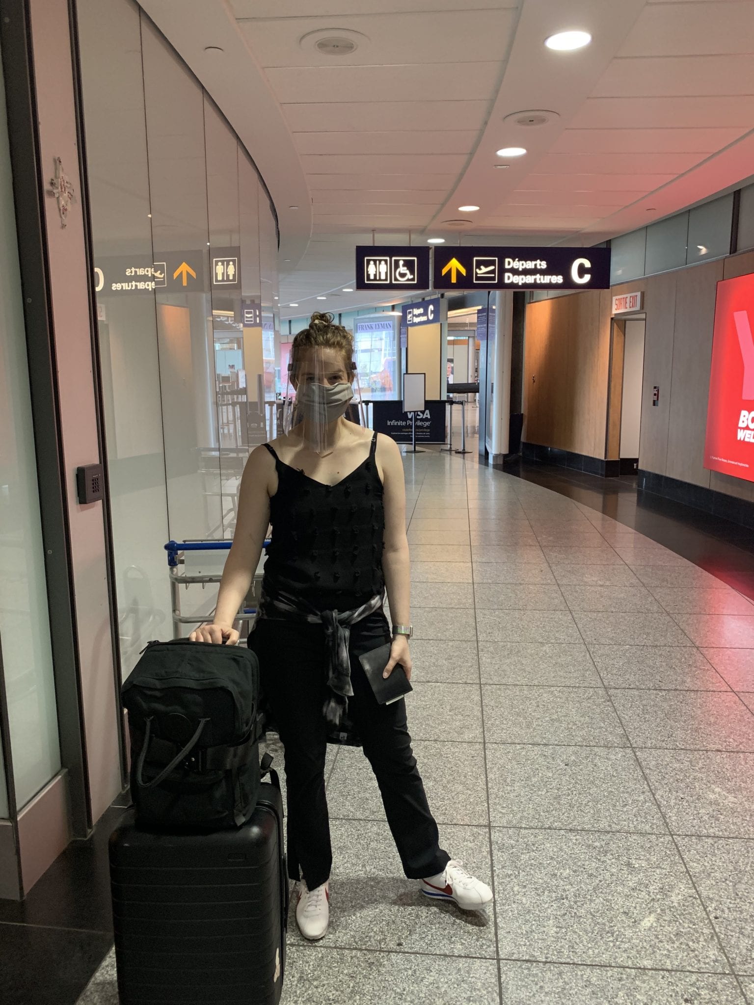 The Capsule Suitcase - Packing Tips for the Stylish Nomad